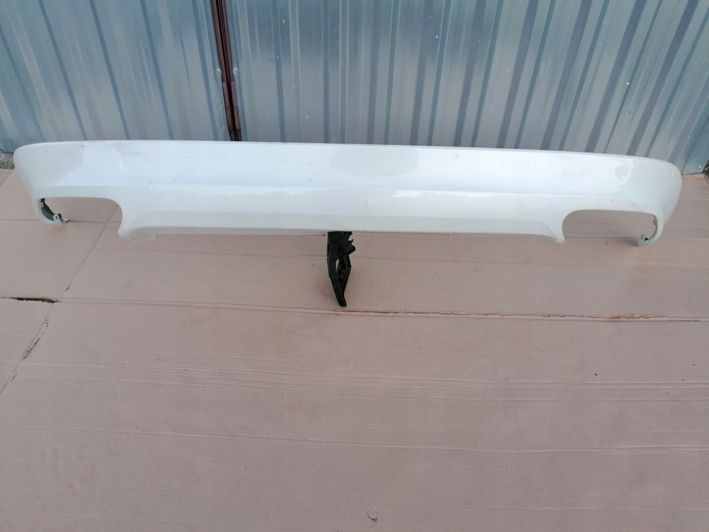 VOLVO XC60 II DOKLADKA ZDERZAKA TYL - 13689551190 - oficjalne archiwum ...