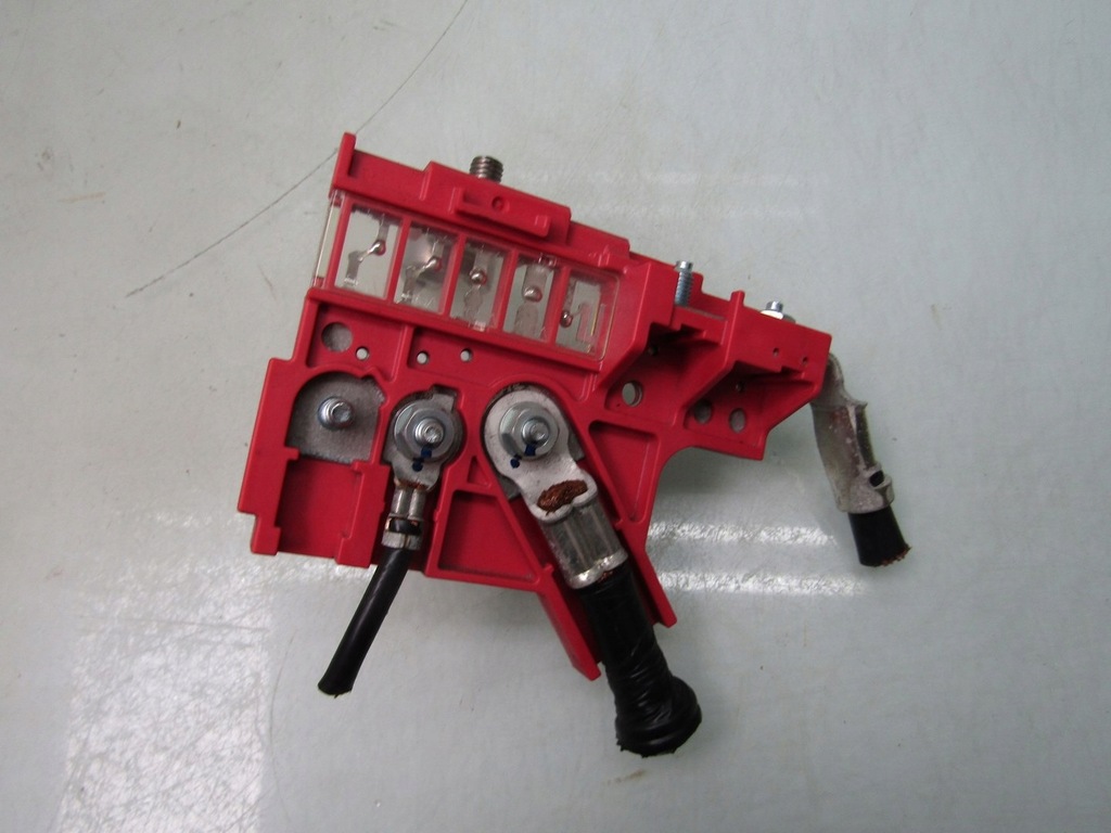 MAZDA MX-30 21R KLEMA PLUSOWA BEZPIECZNIK NA AKUMULATOR AKUMULATORA ...