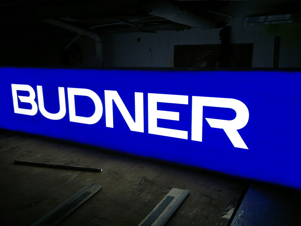 Baner reklamowy podświetlany LED plexi producent - 7035788475 ...