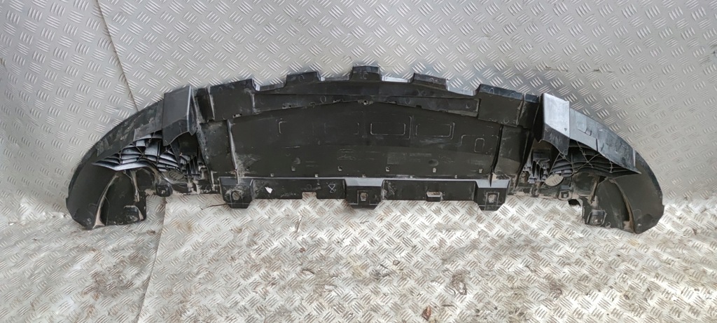 OSŁONA ZDERZAKA PŁYTA MERCEDES A W176 CLA W117 AMG - 12285304283 ...