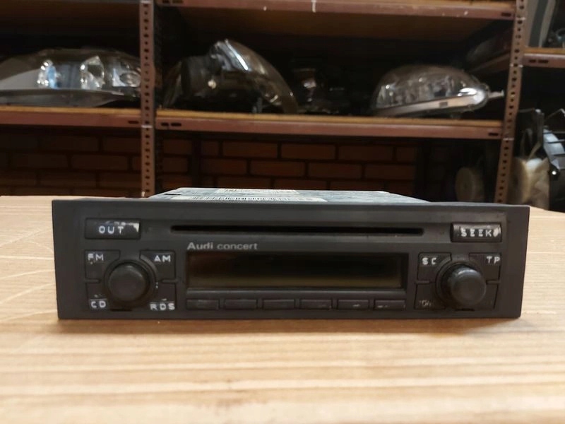 AUDI A3 8L LIFT RADIO CD ODTWARZACZ GRUNDIG 8L0035 - 11317024021 - oficjalne archiwum Allegro