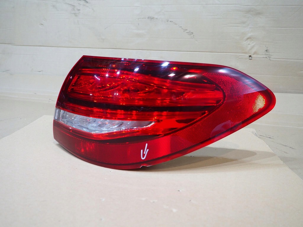 MERCEDES W205 A2059065200 LAMPA LED PRAWY TYL EURO - 7733885619 ...