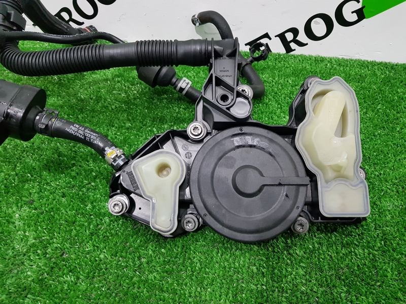 Audi A4 B9 2.0 tfsi oddzielacz oleju 06k103495af - 7141188626 ...