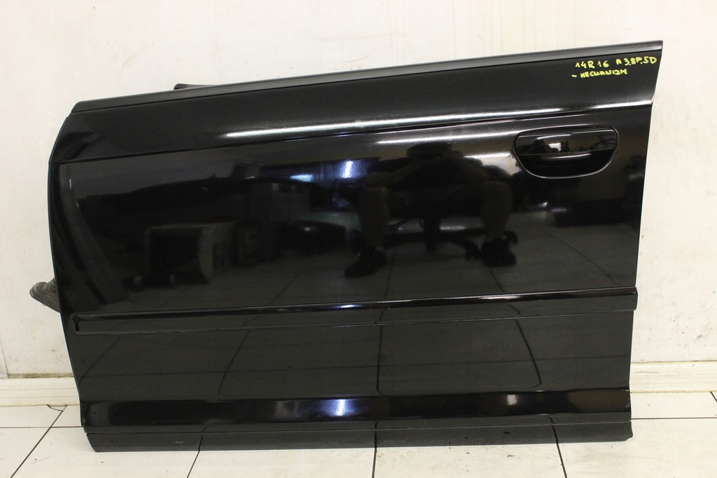 AUDI A3 8P 5D DRZWI LEWE PRZEDNIE LEWY PRZÓD LY9B - 14196293336 - oficjalne archiwum Allegro