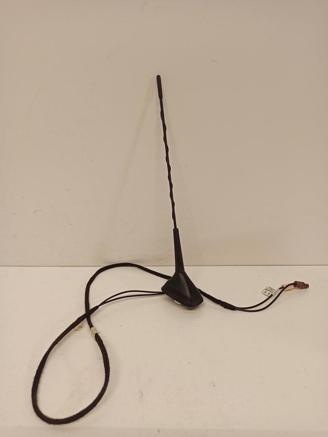 DACIA DUSTER II ANTENA DACHOWA GPS 282171730R - 13199182525 - oficjalne ...