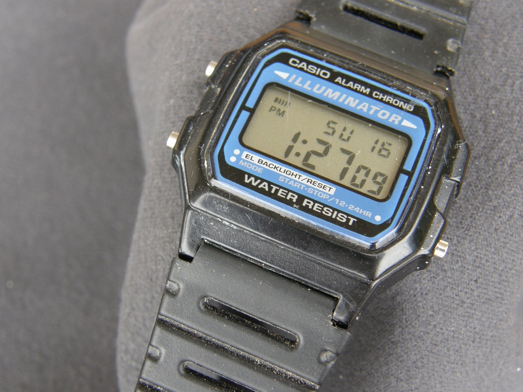 CASIO F-105 ZABYTKOWY SPORTOWY ZEGAREK - 10717097874 - oficjalne ...