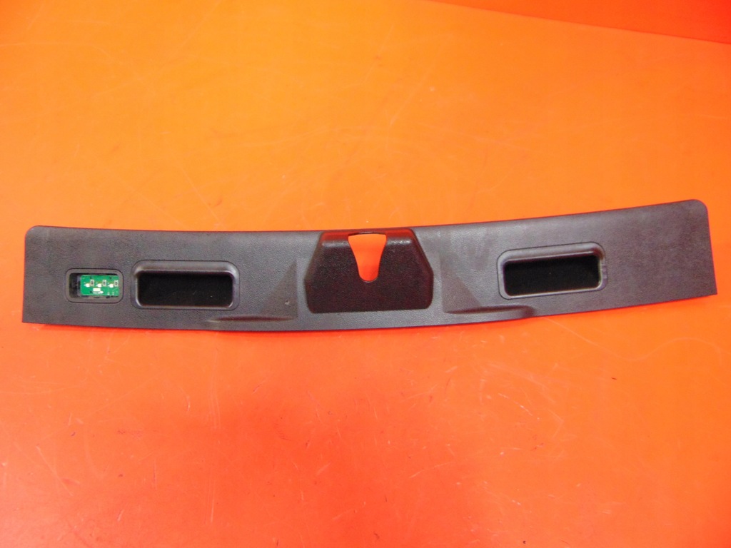 MERCEDES R-KLASA W251 LISTWA OSŁONA NAKŁADKA KLAPY TYŁ TYLNEJ ...