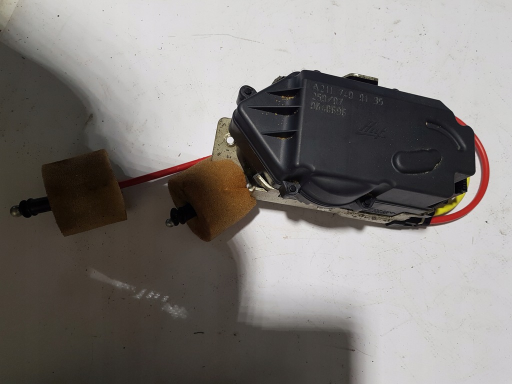 ZAMEK KLAPY MERCEDES W211 KOMBI A2117400135 - 14713771179 - oficjalne ...