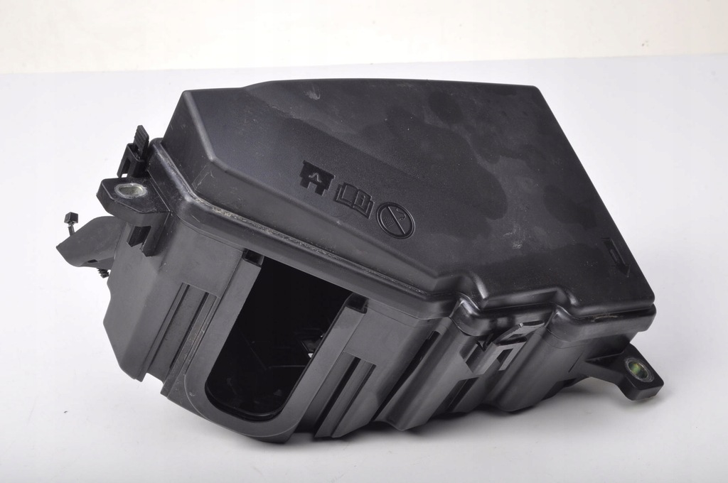 VOLVO S60 III V60 SKRZYNKA BEZPIECZNIKÓW 31398001 - 13433725280 ...