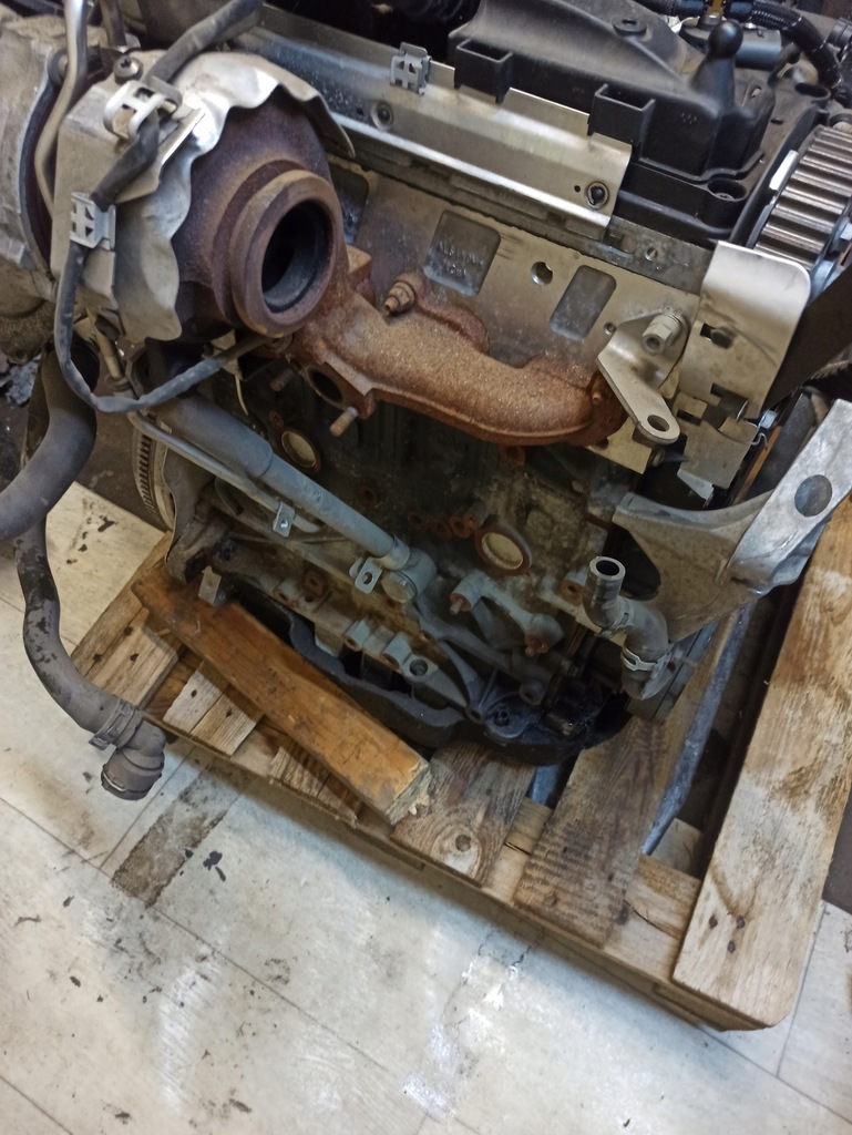 SILNIK CFF CFFB 2.0 TDI CR VOLKSWAGEN KOMPLETNY - 12691288848 - oficjalne archiwum Allegro