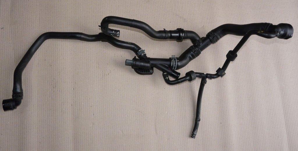 Wąż wody węże króciec VW Tiguan 2,0TDI 5N0122157AM - 6803661157 ...