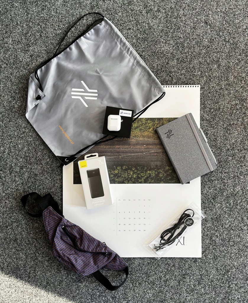 Zestaw gadżetów firmowych od ZUE SA [4.2] - 15056902979 - oficjalne ...