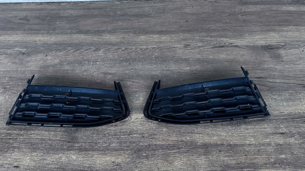 BMW 7 G11 G12 KRATKA ZDERZAKA PRZEDNIEGO PRAWA LUB LEWA M-PAKIET ...