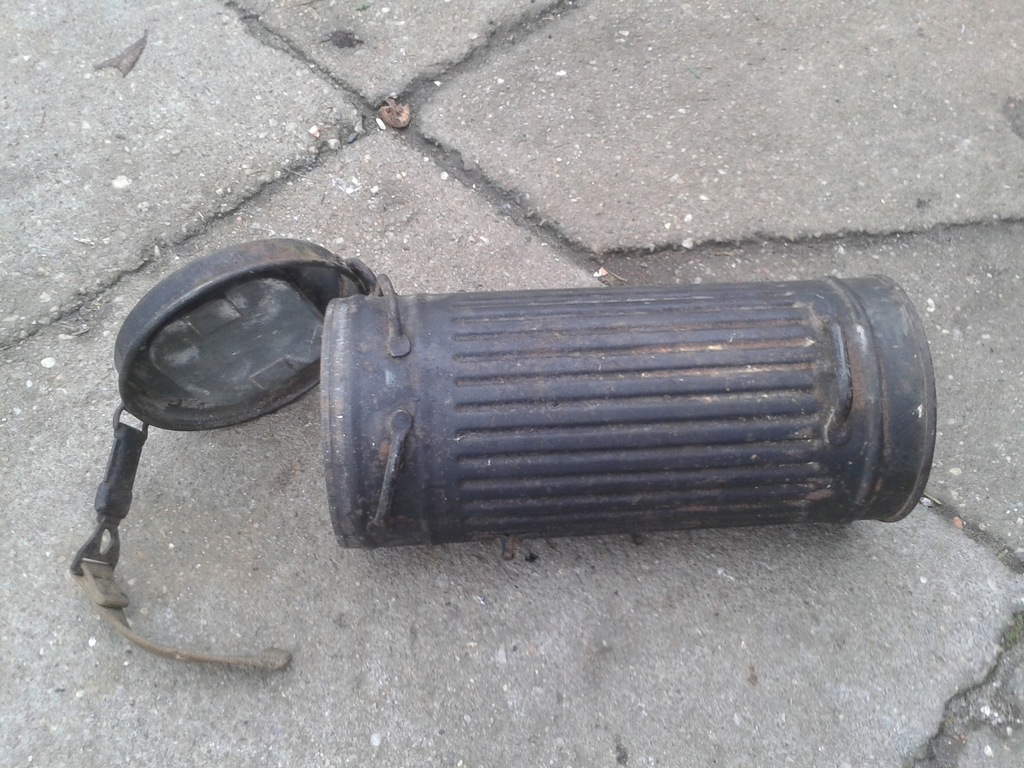 Puszka na maskę p-gaz. , Niemcy , sygn. - 14580120326 - oficjalne archiwum Allegro