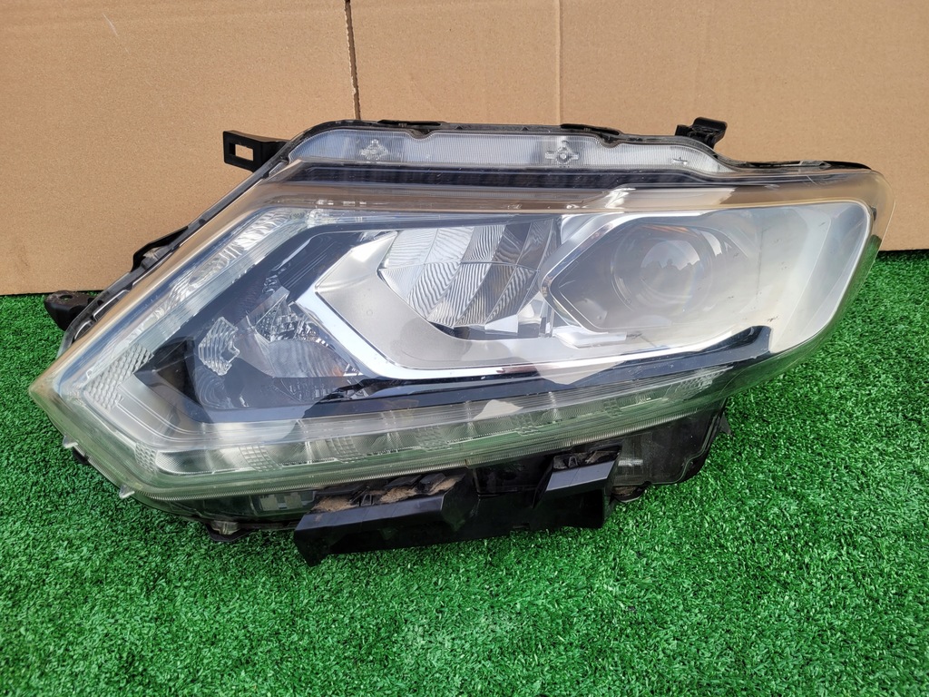 NISSAN X TRAIL T32 LAMPA PRZOD LEWA FULL LED - 14597390780 - oficjalne ...