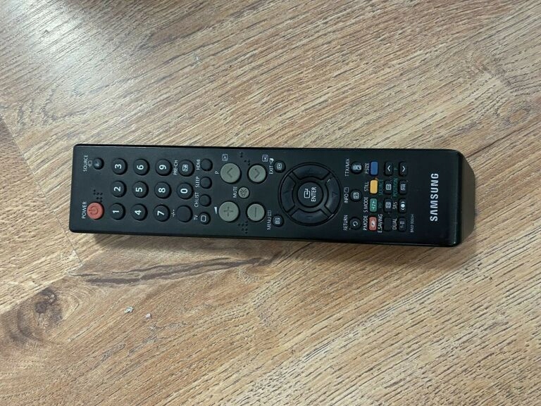 TELEWIZOR SAMSUNG LE26R71B - 11098384952 - oficjalne archiwum Allegro