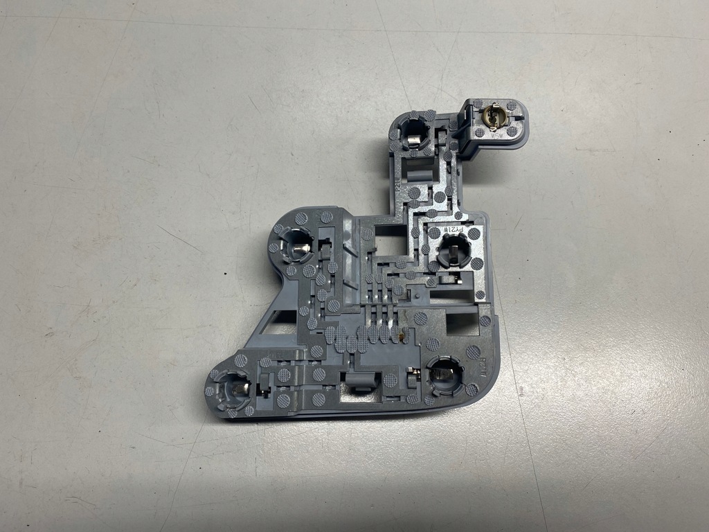 MERCEDES W204 SEDAN WKŁAD OPRAWKA LAMPY PRAWY TYŁ - 9910574937 ...
