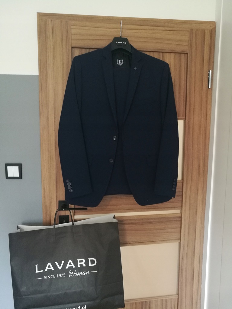 Garnitur Lavard *jak nowy* super r. L 182/104/95 - 12382751545 ...