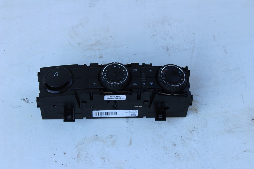 PANEL KLIMATYZACJI VW CRAFTER 2E1 927 139E - 13529476550 - oficjalne archiwum Allegro