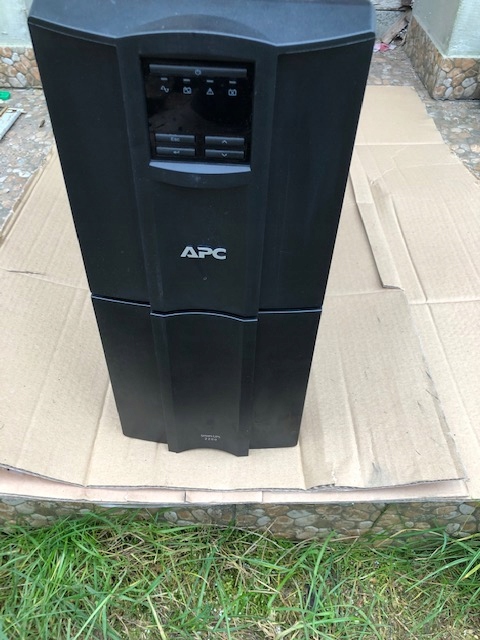 UPS APC SMART SMT2200 SINUS 2200 PRZETWORNICA GWAR - 11673952850 ...