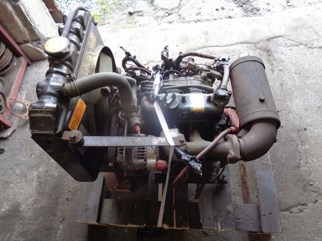 Silnik 3- cylindrowy KUBOTA DF752 benzyna /gaz zestaw z chłodnicą - 15730311884 - oficjalne ...