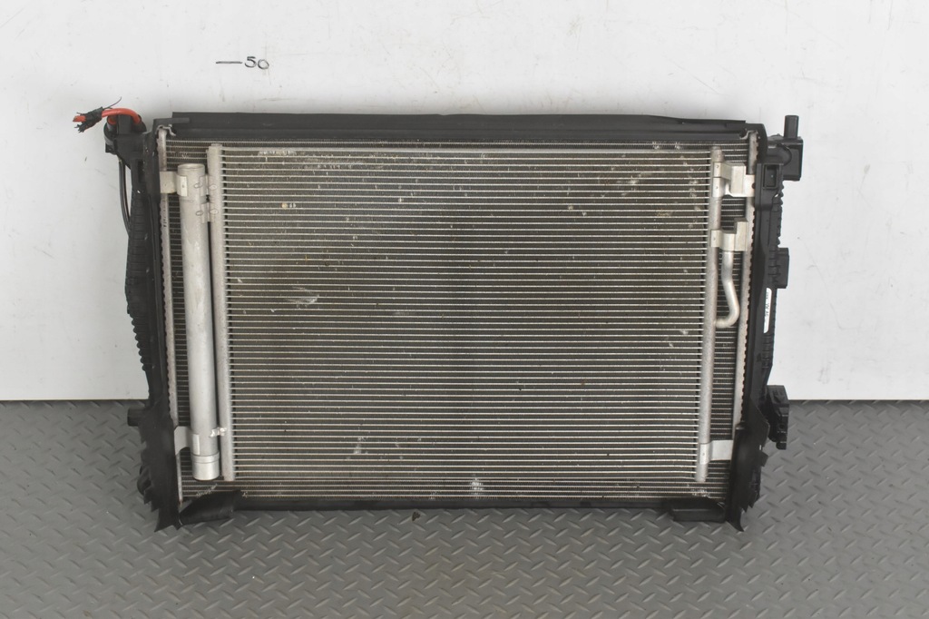 PAS PRZEDNI CHŁODNICE WENTYLATOR 5WA959455H AUDI A3 8Y VW GOLF VIII 1.0 ...