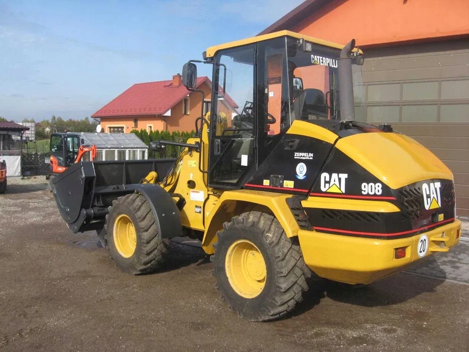 CATERPILLAR CAT 908 ładowarka kołowa - 11566469962 - oficjalne archiwum ...