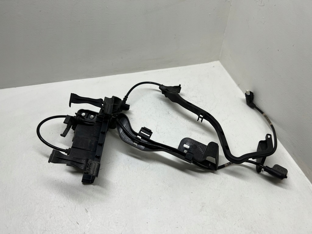 MERCEDES W213 INSTALACJA CZUJNIK ABS LEWY PRZÓD - 12780606557 ...