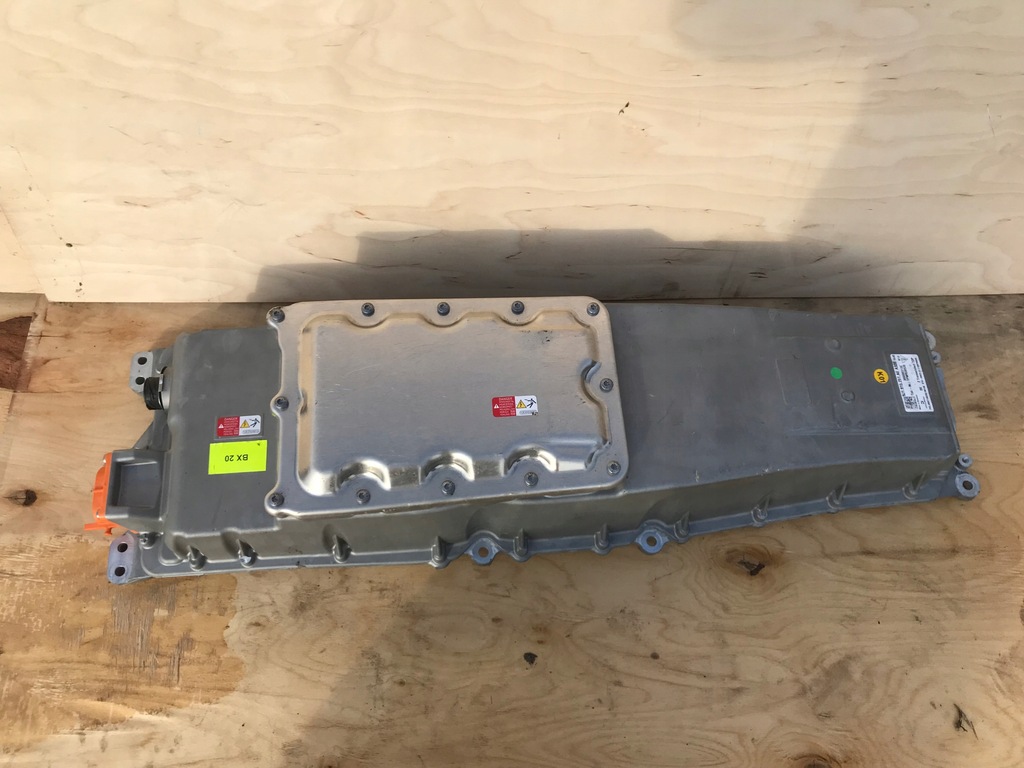 AKUMULATOR ŁADOWARKA PORSCHE TAYCAN 9J 9J1915251AE - 13986213385 ...