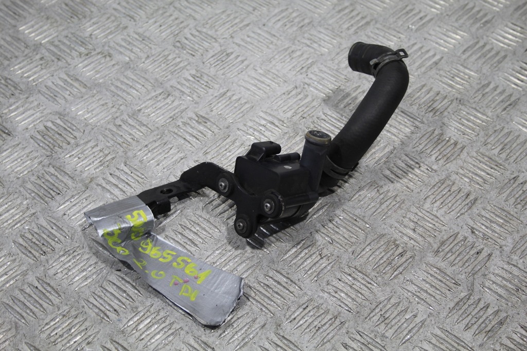 POMPKA OBIEGU WODY VW PASSAT 3C 3C0 3C9 5N0965561 - 13018344612 ...