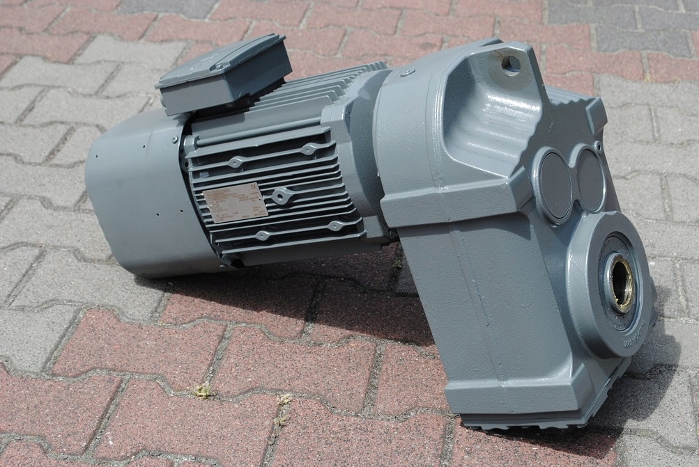 Motoreduktor 5.5kw. 38obr. z hamulcem. Firmy SEW - 10808304375 - oficjalne archiwum Allegro