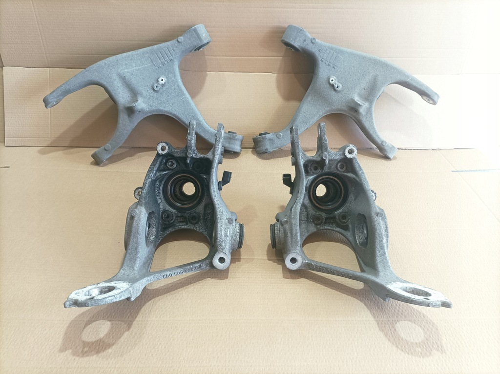 AUDI A6 C7 A5 Q5 ZWROTNICA WAHACZ TYŁ LEWA PRAWA - 12631577442 - oficjalne archiwum Allegro