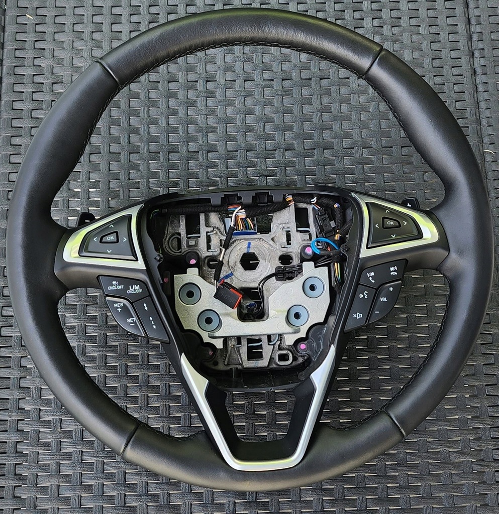 Kierownica podgrzewana Ford Mondeo MK5, Fusion, S-MAX MK2, Galaxy MK4 ...