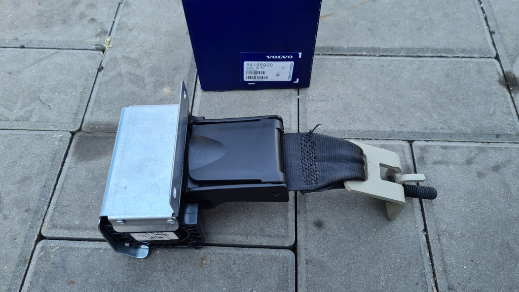 VOLVO FH4 PAS GÓRNEGO ŁÓŻKA - 12128243752 - oficjalne archiwum Allegro