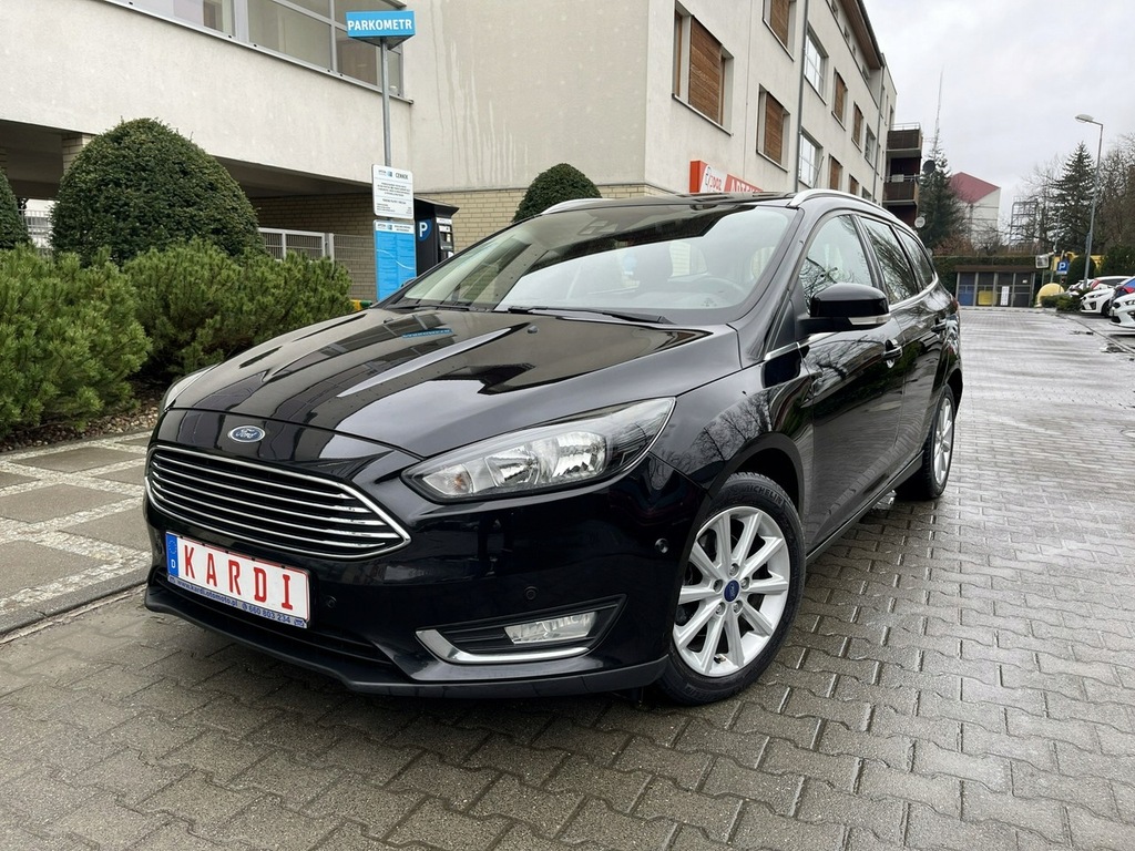 Ford Focus Navi Sam Parkuje - 15413795388 - oficjalne archiwum Allegro