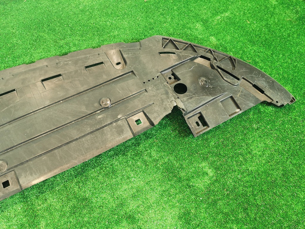 Płyta osłona pod zderzak Mercedes W177 A klasa AMG - 11637549958 ...