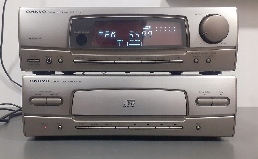 Wieża ONKYO amplituner R-30 + odtwarzacz CD C-30 ----- w 100% sprawne ----- - 14685577447 ...