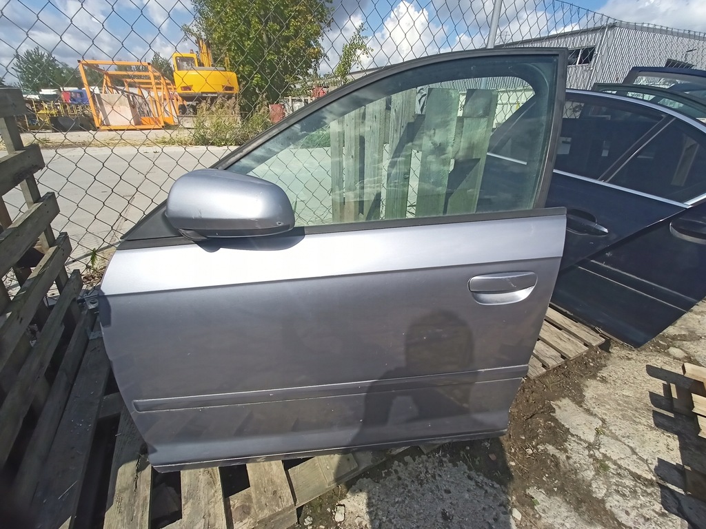DRZWI LEWY PRZÓD AUDI A3 8P SPORTBACK KOMPLETNE - 14310880343 - oficjalne archiwum Allegro