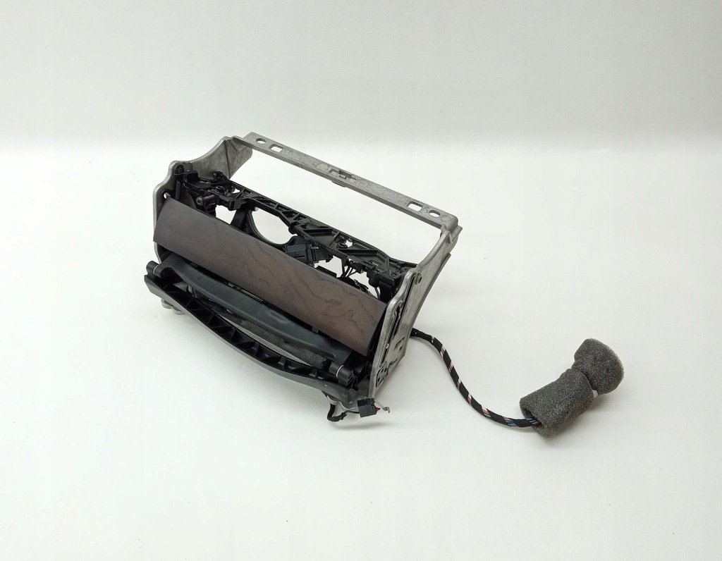 WINDA WYŚWIETLACZA MMI AUDI A8 D4 - 13597262424 - oficjalne archiwum Allegro