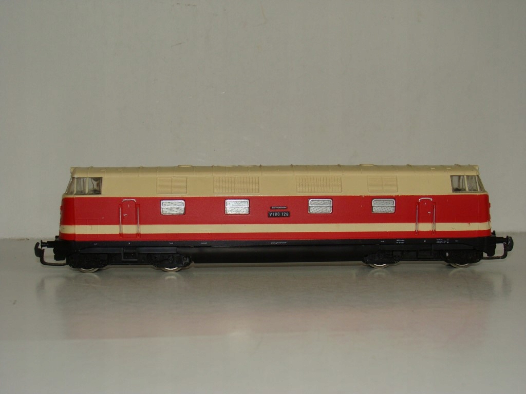 LOKOMOTYWA SPALINOWA V 180 128 - H0 - GUTZOLD . - 12454156349 - oficjalne archiwum Allegro