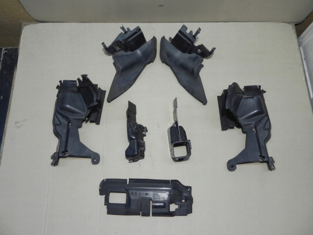 VOLVO V60 S60 I II 1.6D KIEROWNICA POWIETRZA KPL - 15439455713 ...