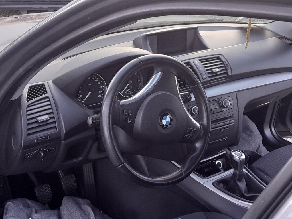 DESKA ROZDZIELCZA KONSOLA KOKPIT BMW E81 E87 LIFT - 13421797768 - oficjalne archiwum Allegro