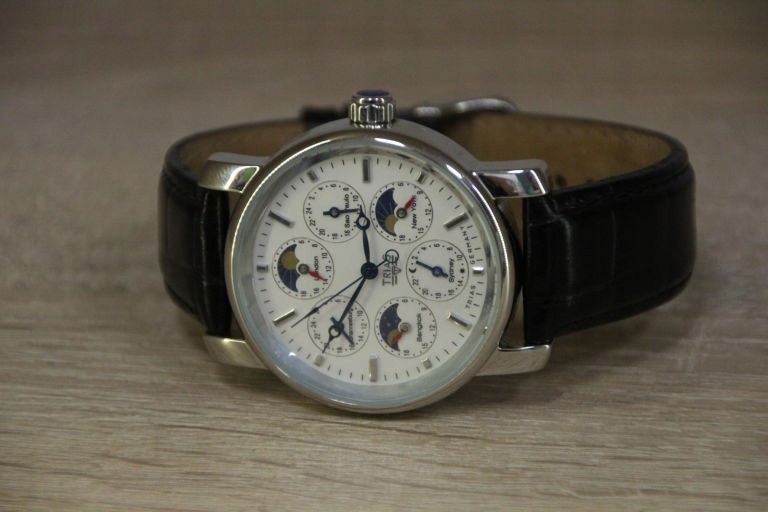 ELEGANCKI ZEGAREK TRIAS AUTOMATIC - 8754904323 - oficjalne archiwum Allegro