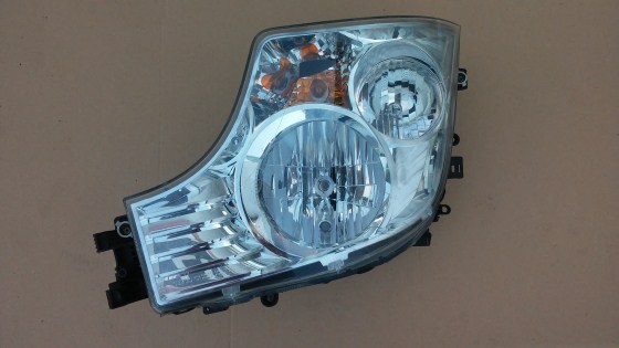 MERCEDES ACTROS MP4 LAMPA PRZEDNIA L A9608200239 - 7003059611 ...