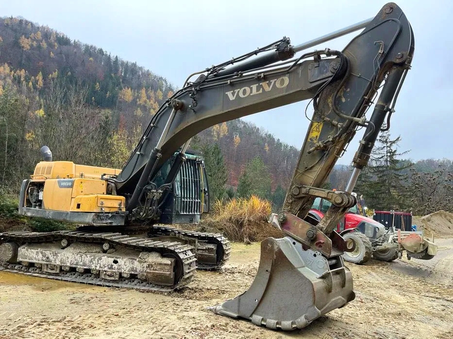 Koparka gąsienicowa Volvo EC380 DL - 13148116157 - oficjalne archiwum ...