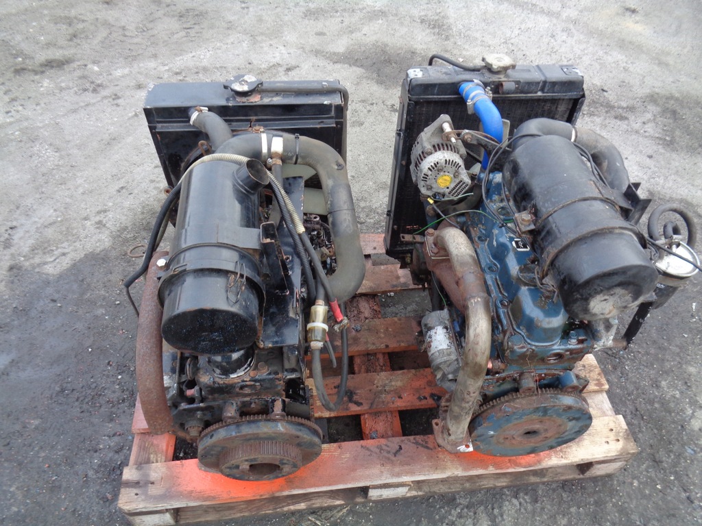 Silnik Kubota 4-cylindrowy V1100 - 9084128802 - oficjalne archiwum Allegro