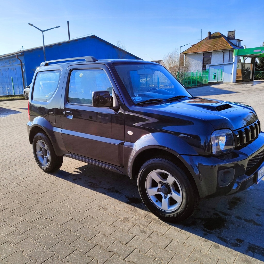 Suzuki Jimny auto terenowe z napędem 4x4 z blokadą - 13256208464 ...
