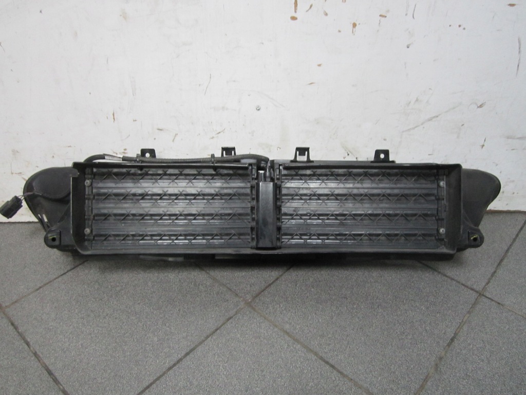 Żaluzja wlot powietrza Volvo V40 31455707 - 8909959256 - oficjalne ...