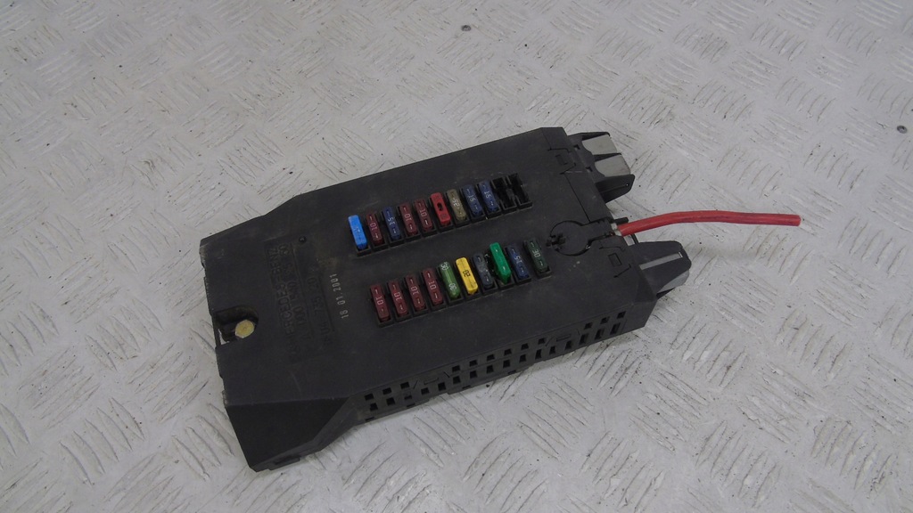 MERCEDES SPRINTER SKRZYNKA BEZPIECZNIKÓW - 12701855545 - oficjalne archiwum Allegro