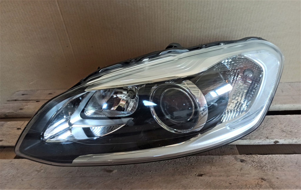 LAMPA PRZEDNIA LEWA XC60 LIFT XENON 31395896 - 12474887404 - oficjalne ...